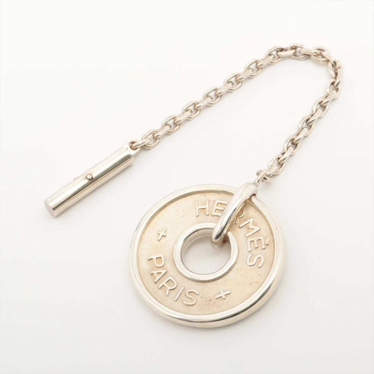 エルメス セリエ チャーム 925 シルバー キズ スレ くすみ 変色 エルメス セリエ チャーム 925 シルバー キズ スレ くすみ 変色